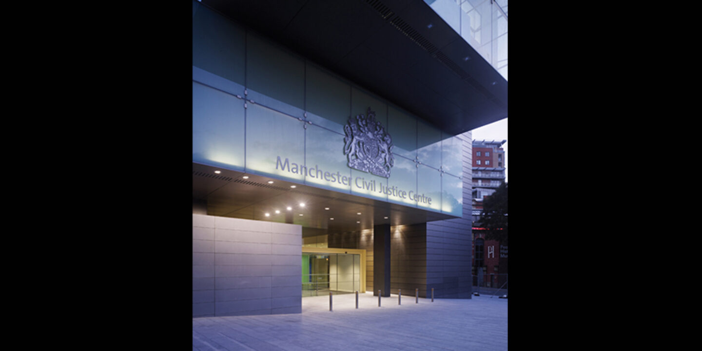 Manchester Civil Justice Centre Signage - SEGD - Designers of Experiences