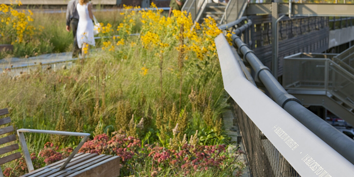 The High Line Signage - SEGD - Designers of Experiences