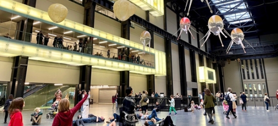 Floating Robots: Artificial Intelligence on Display at the Tate - SEGD ...